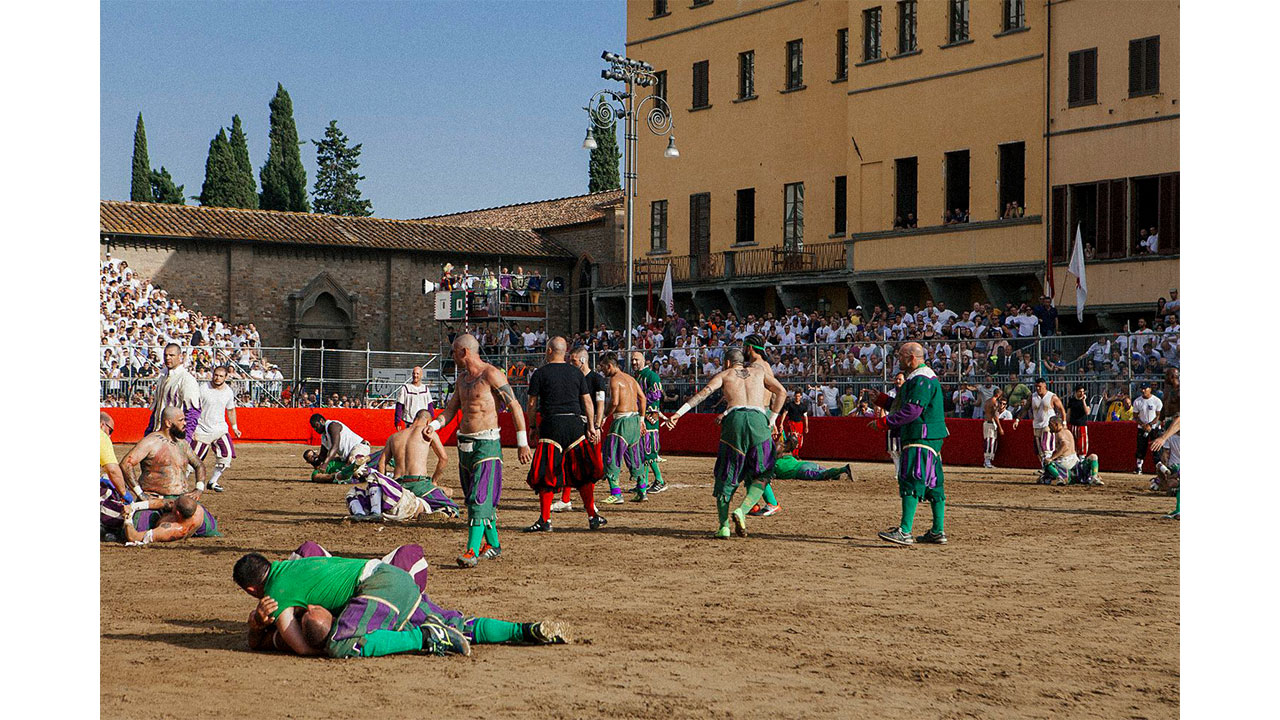 Calcio Storico Fiorentino: The football game with no rules - ICON