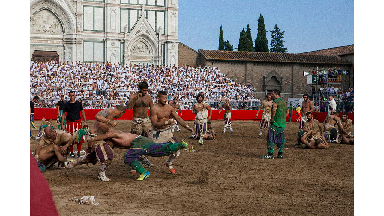 Calcio Storico Fiorentino: The football game with no rules - ICON