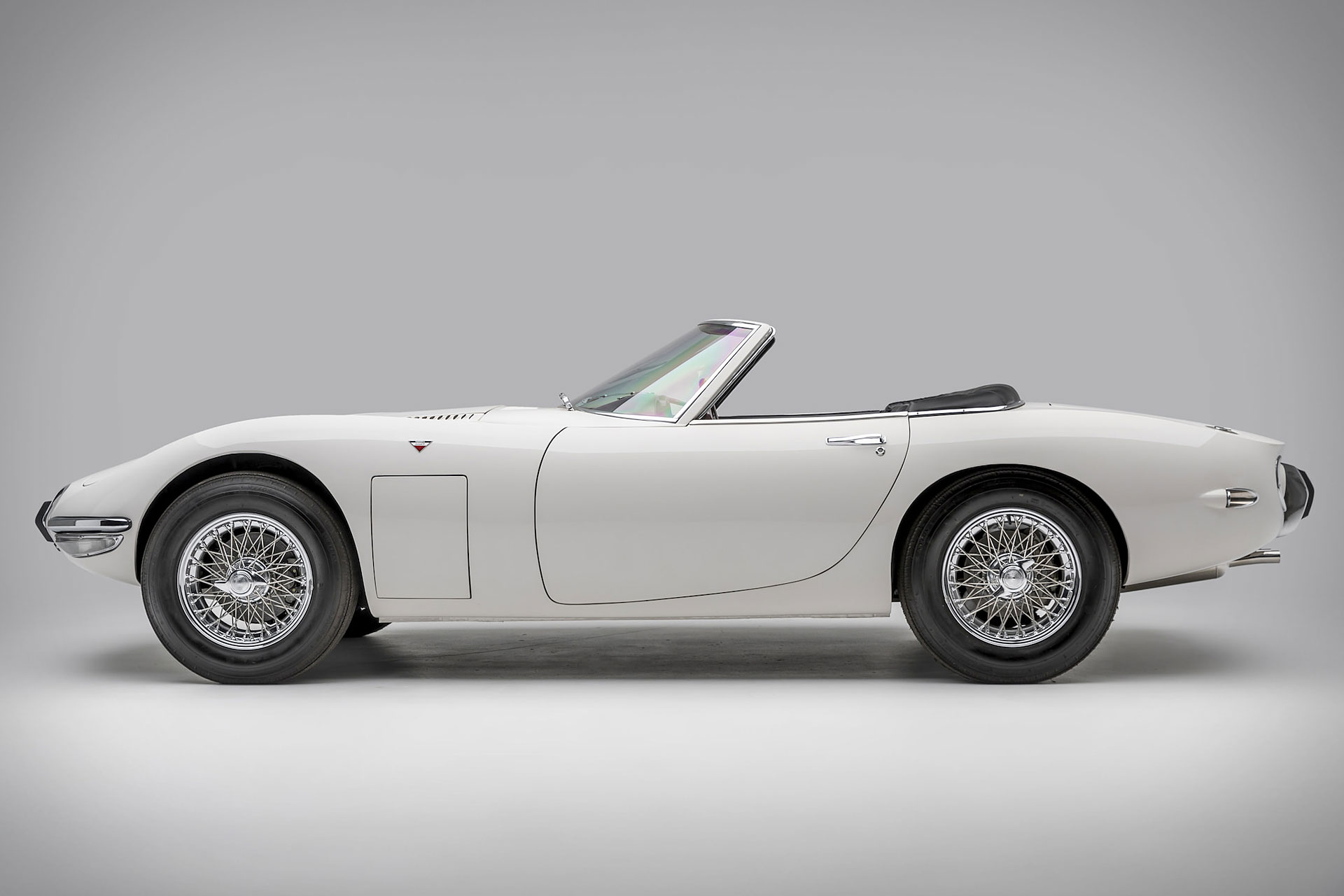 Get up close with James Bond's Toyota 2000GT Roadster - ICON