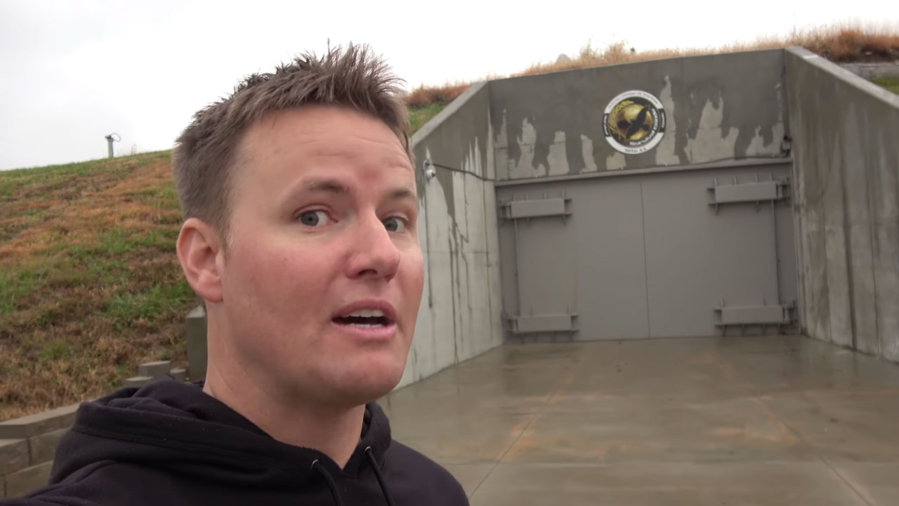 A look inside the luxury $3 million "doomsday" bunker - ICON