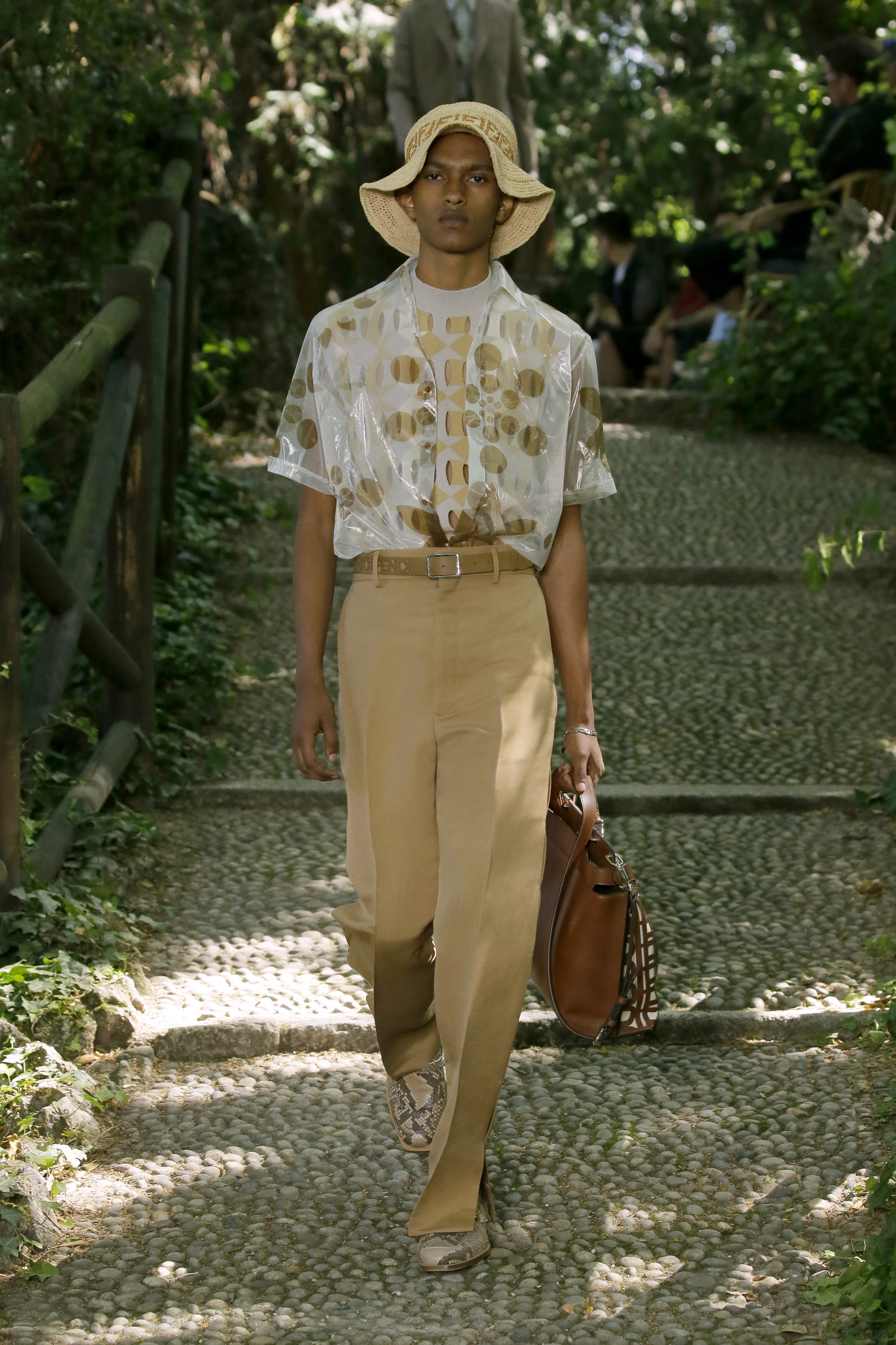 12_FENDI _MAN_SS_20 - ICON