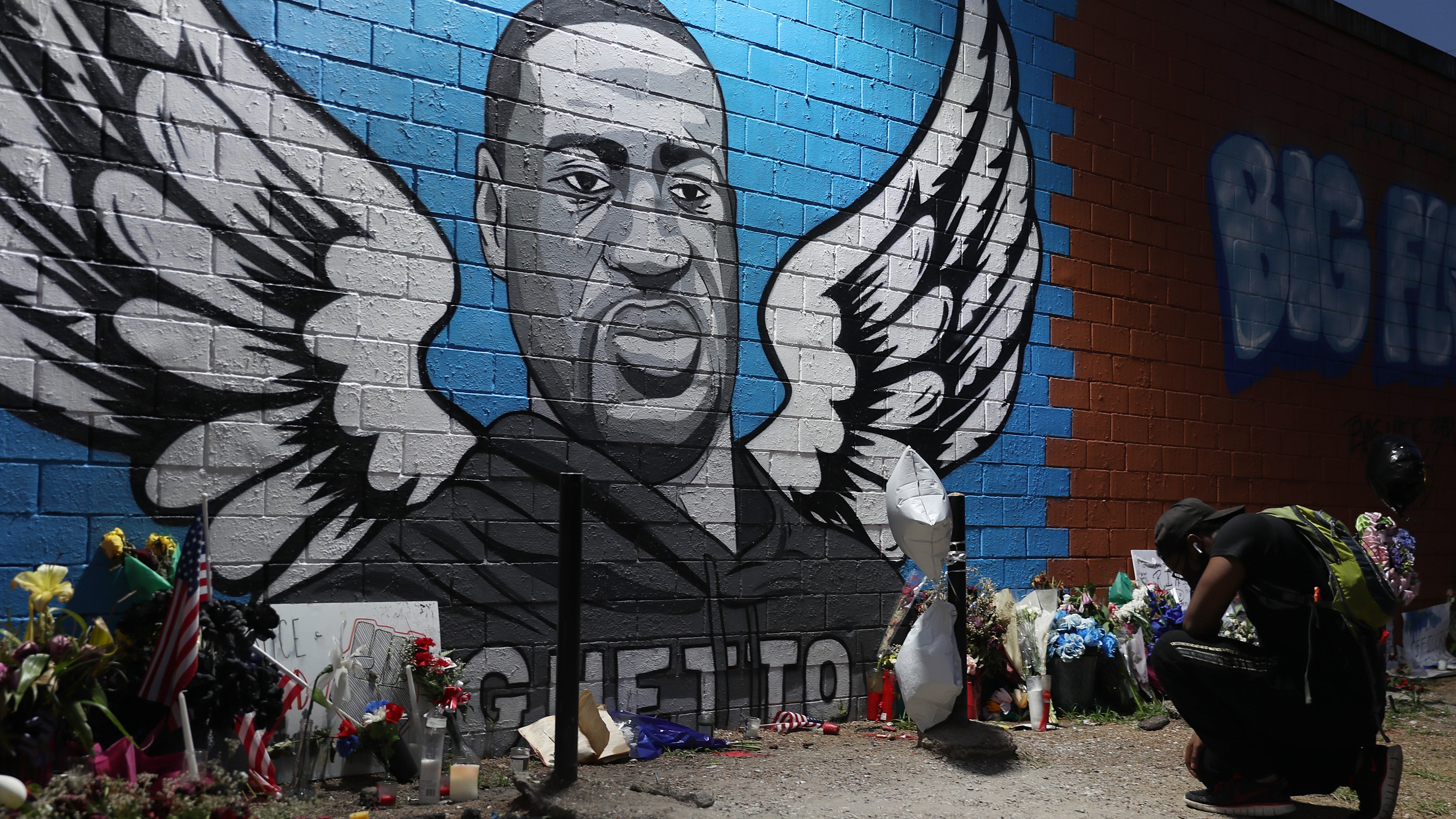 Bodycam Transcripts Reveal New Details On George Floyd's Death - ICON